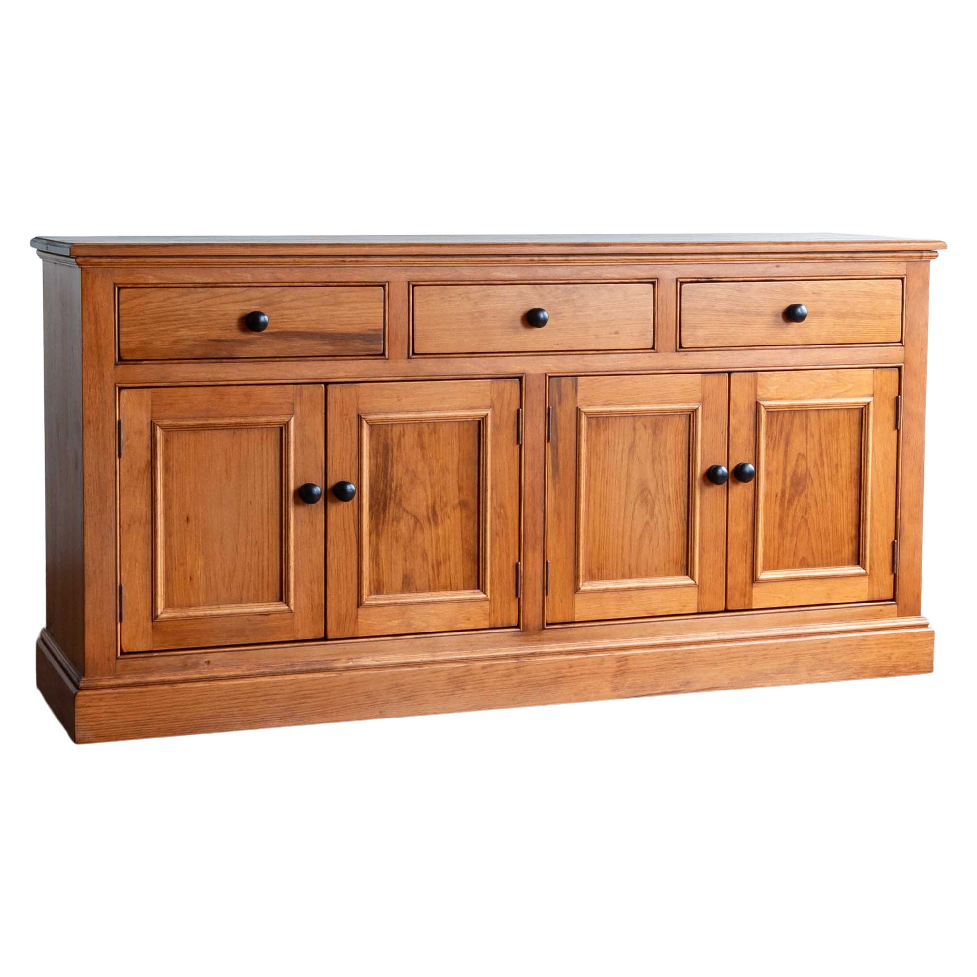 Alder Buffet in Williams – The Emporium