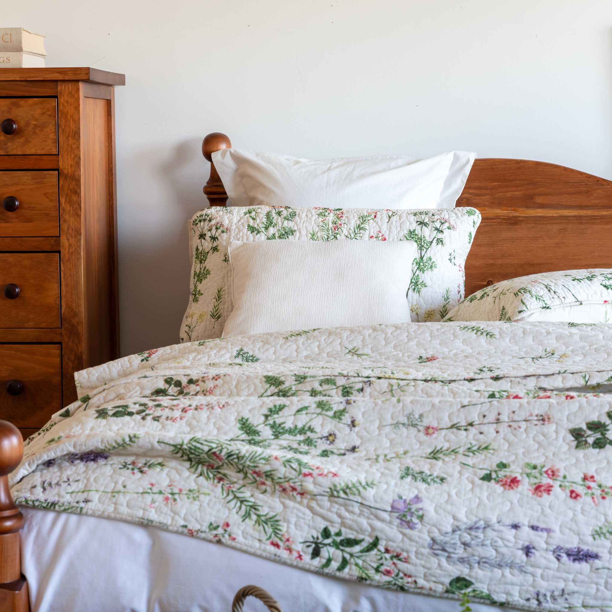 Cannonball Bed in Williams – The Emporium