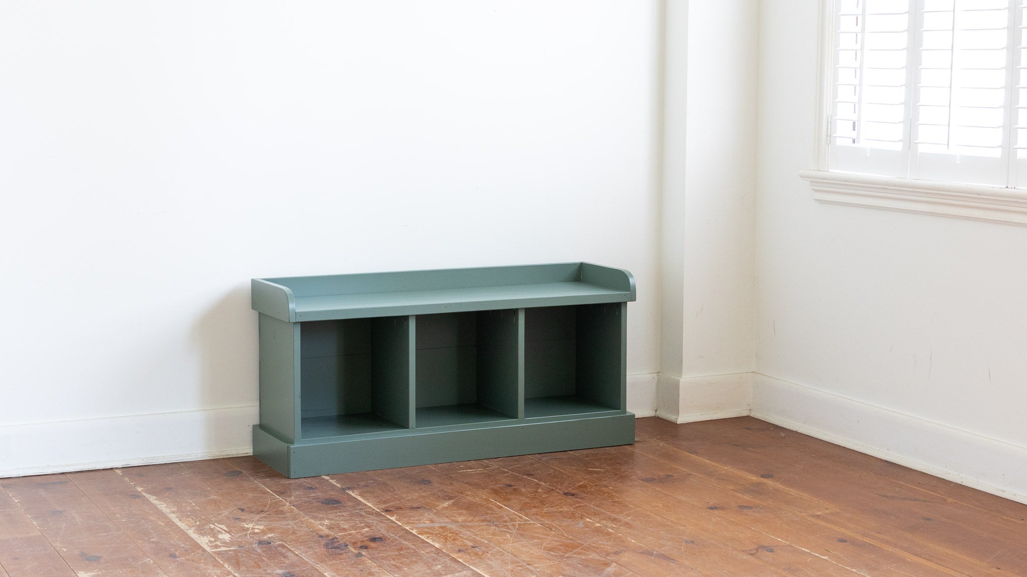 Cubby Bench in Vintage Blue/Black | The Emporium, Ottawa
