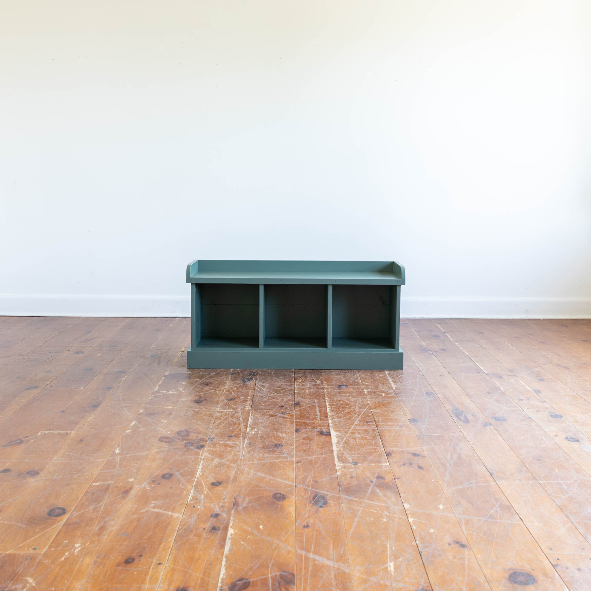 Cubby Bench in Vintage Blue/Black | The Emporium, Ottawa