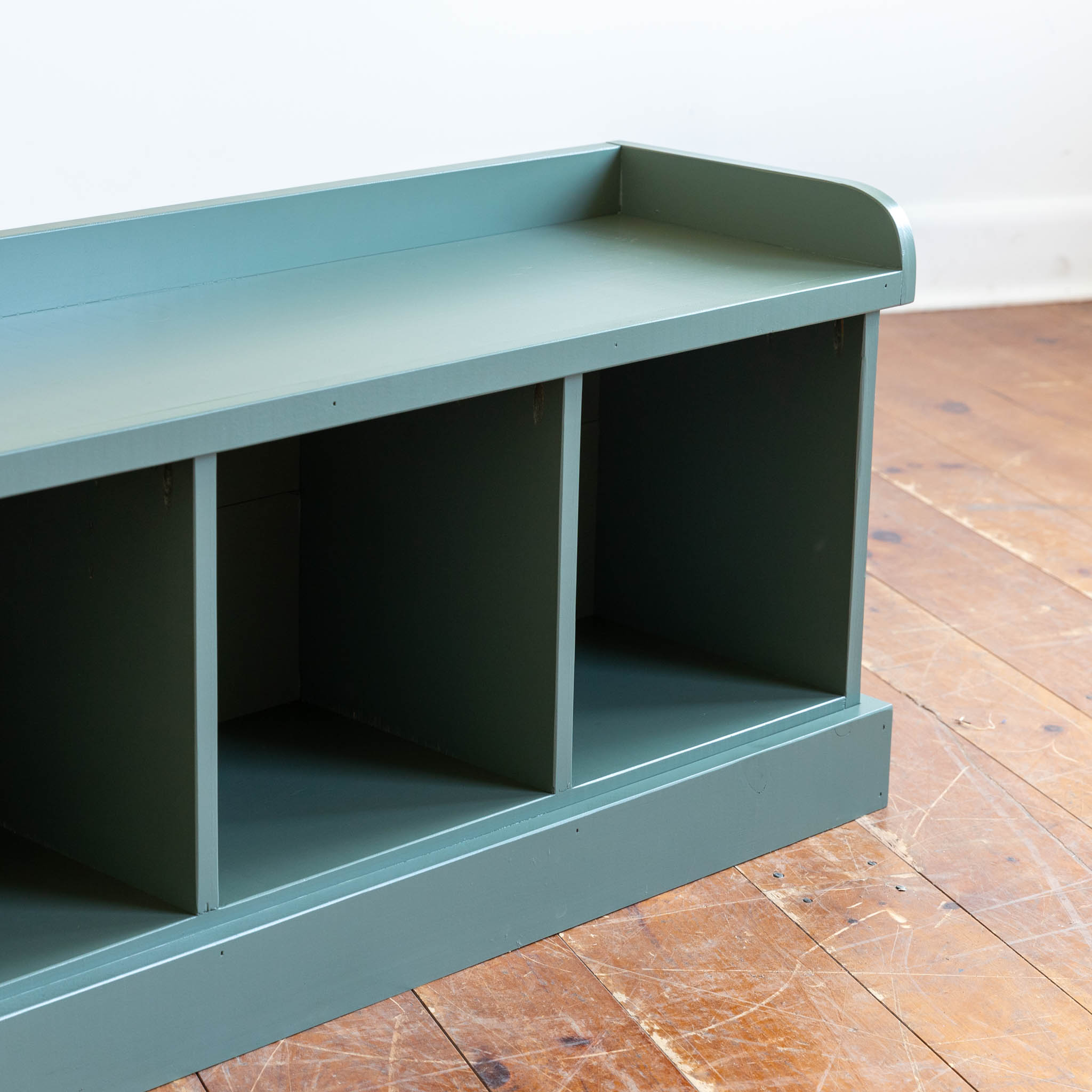 Cubby Bench in Vintage Blue/Black | The Emporium, Ottawa