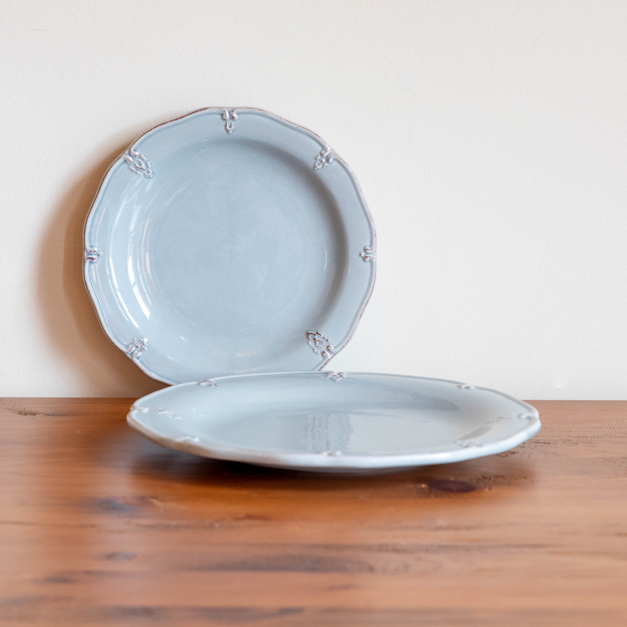 Eleanor Plate in Light Blue – The Emporium