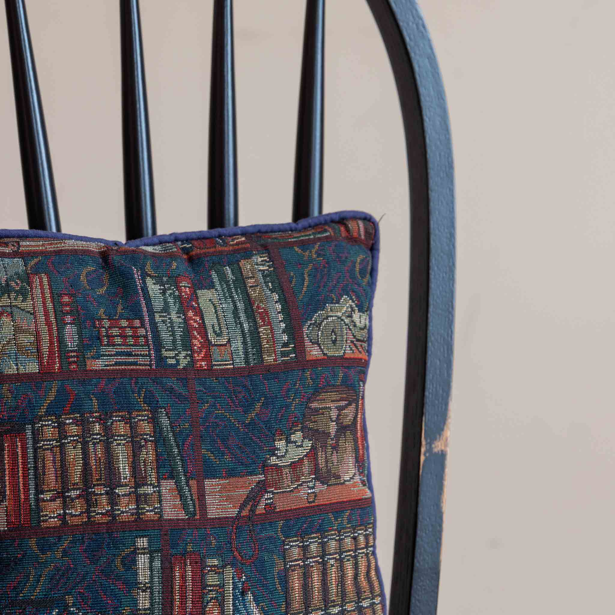 Stephen Toss Cushion – The Emporium